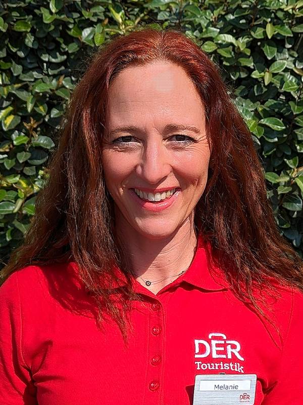 Melanie – DERTOUR Group Reiseleitung Rhodos